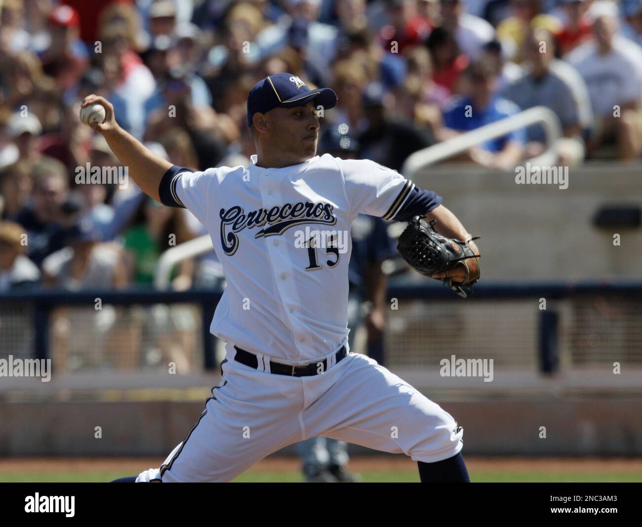 Milwaukee Brewers starting pitcher Marco Estrada throws against the San ...