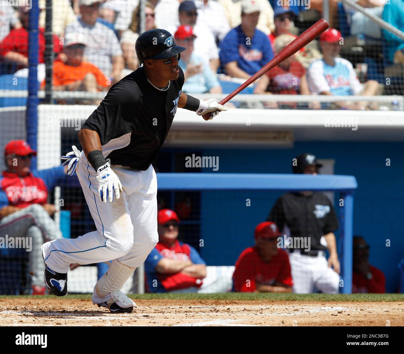 Toronto Blue Jays shortstop Yunel Escobar hits in their spring training ...