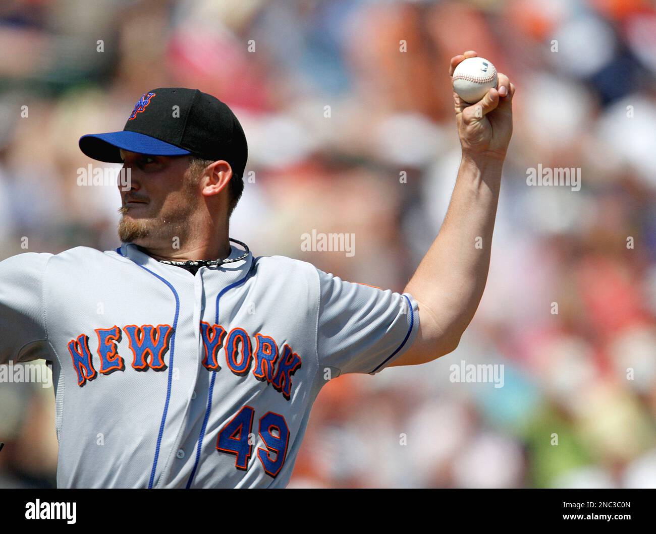 New York Mets' Pat Misch throws a pitch in the first inning of a spring ...