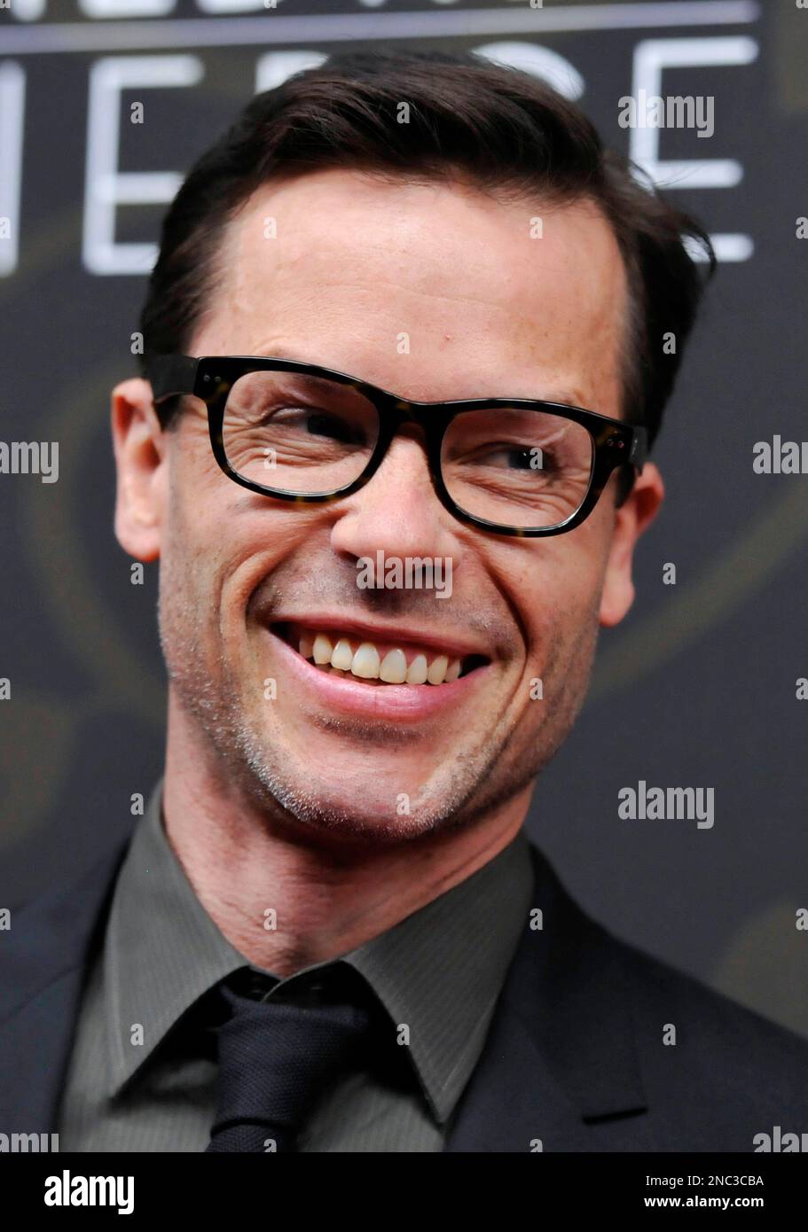 Actor Guy Pearce attends the premiere of HBO's 'Mildred Pierce' at the ...
