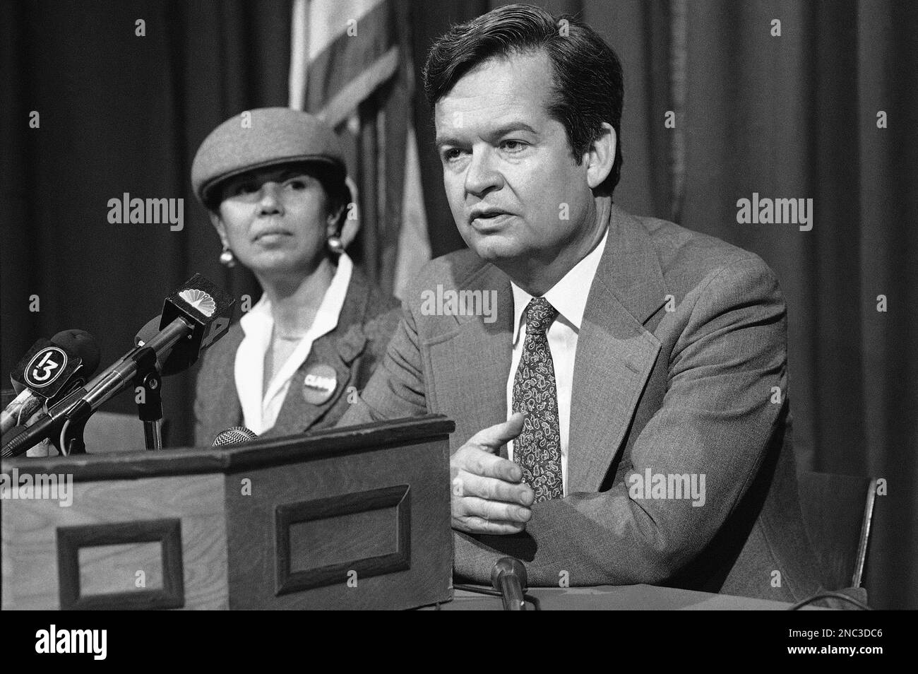 Libertarian presidential candidate Ed Clark responds to newsmen at a ...