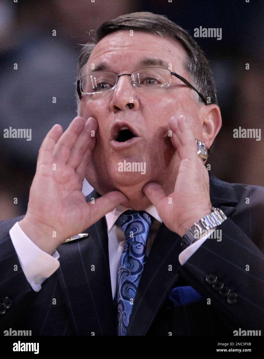 Middle Tennessee State coach Rick Insell yells instructions in the ...