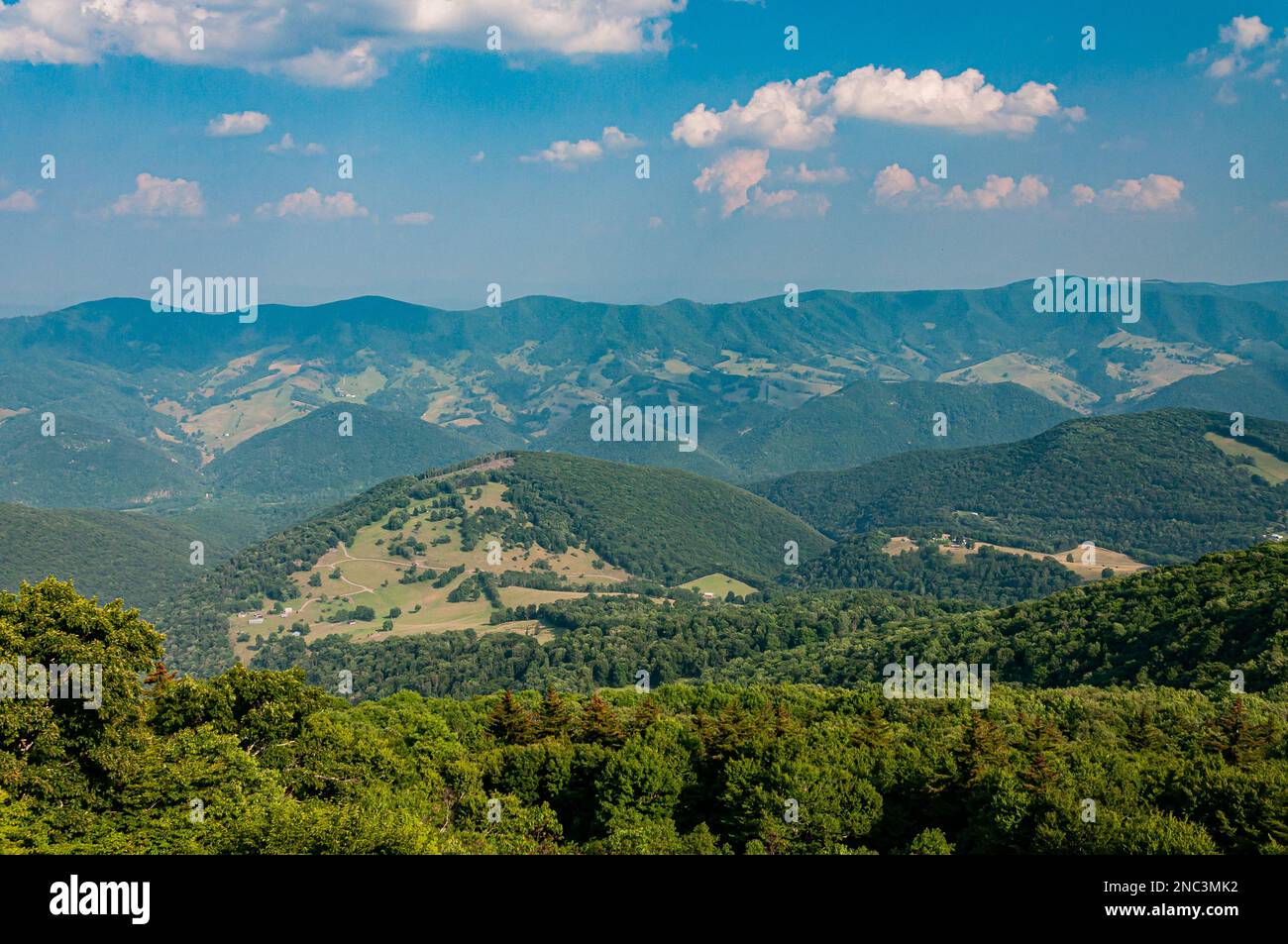 Lamdscap spruce knob mountain hi-res stock photography and images - Alamy