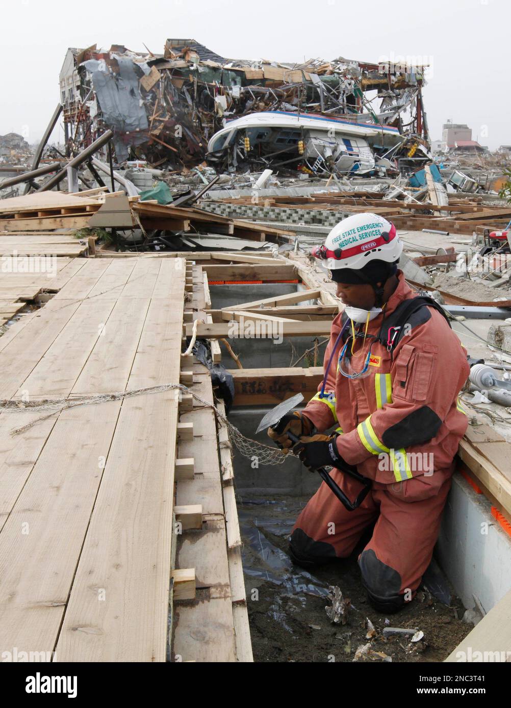 Urban Search and Rescue officer from South Africa, Reuben Ruiters ...