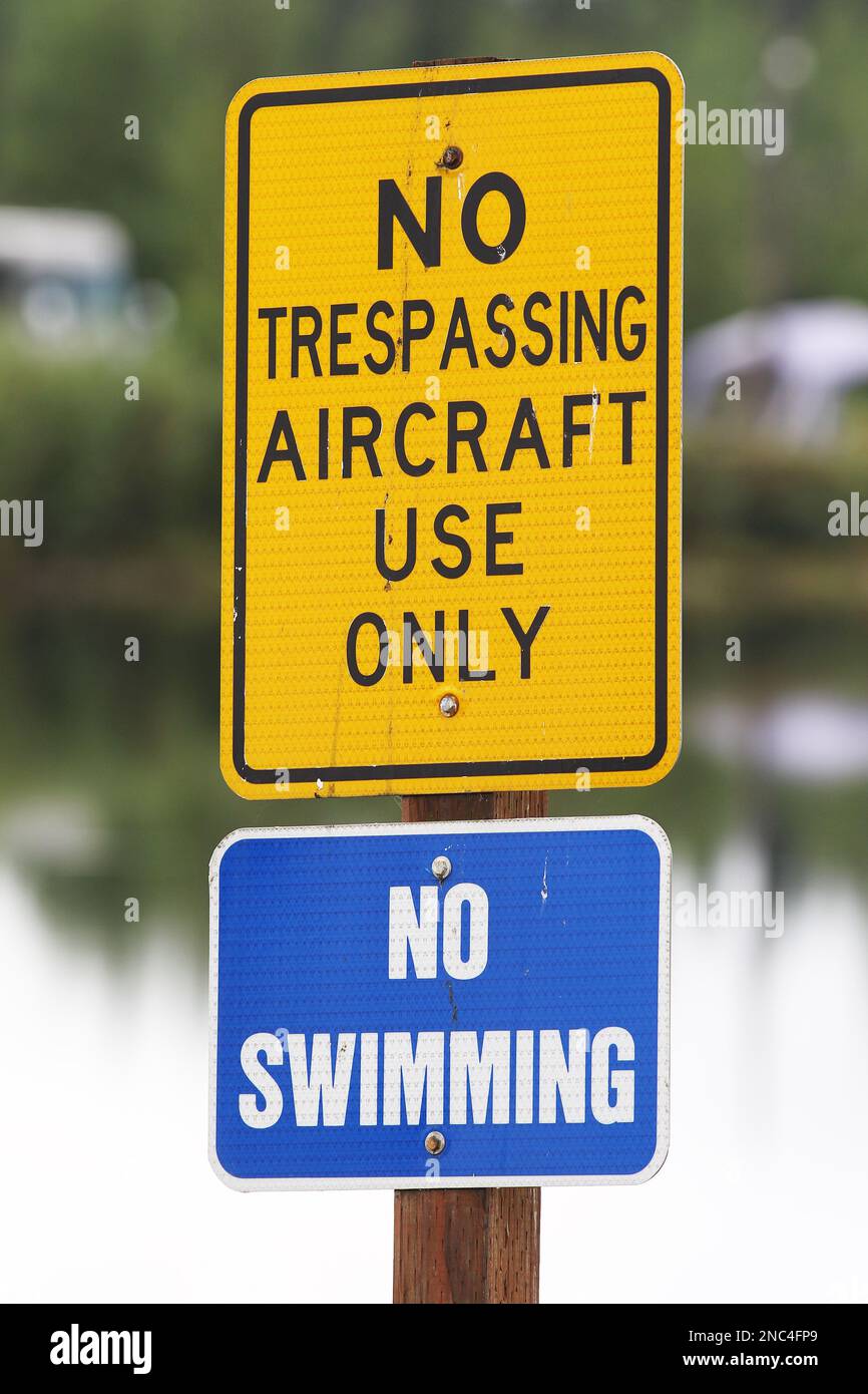 Warning sign at the airport in Fairbanks, Alaska Stock Photo - Alamy