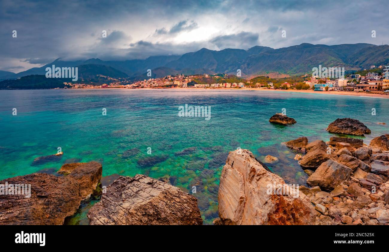 Himare hi-res stock photography and images - Alamy