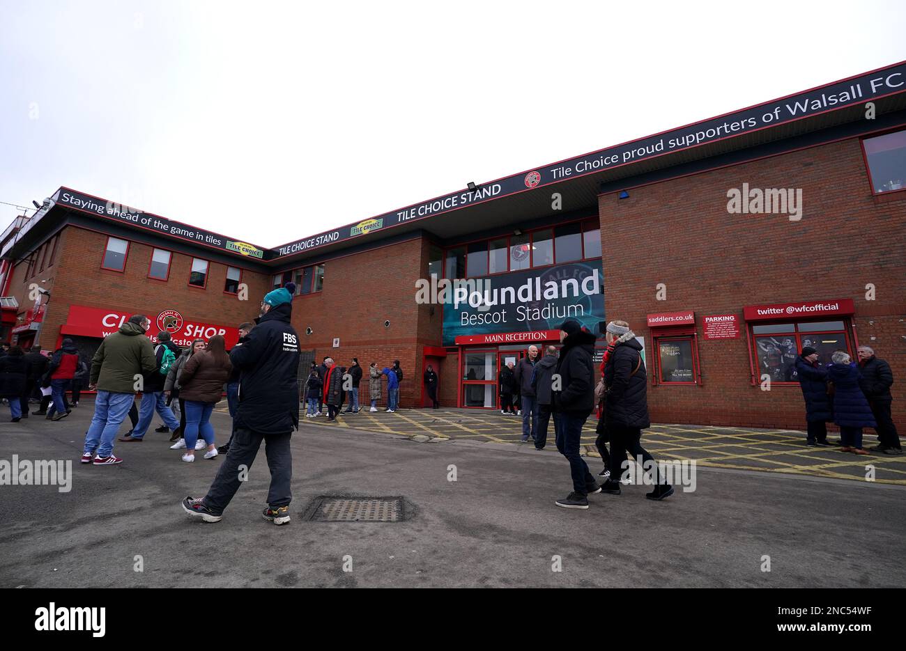 General view outside the stadium before the Emirates FA Cup fourth ...