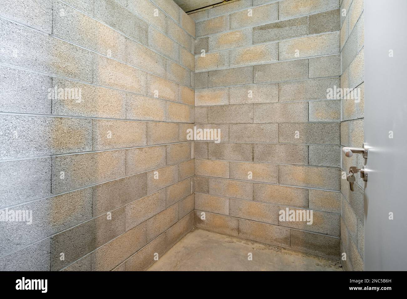 Basement of commercial building hi-res stock photography and images - Alamy