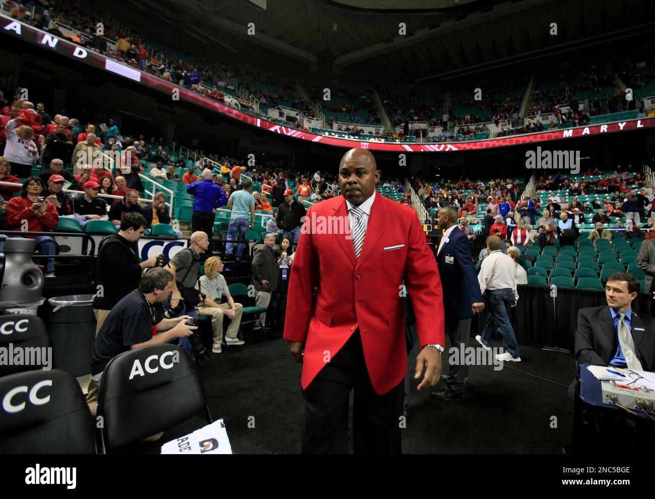 North Carolina State head coach Sidney Lowe walks onto the court before ...