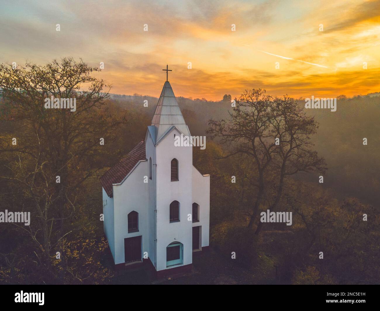 Calvary chapel hi-res stock photography and images - Alamy