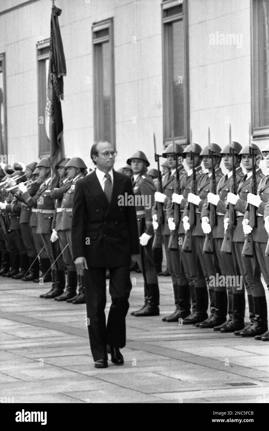 Head of West Germany's Permanent Representation in East Germany, Hans ...