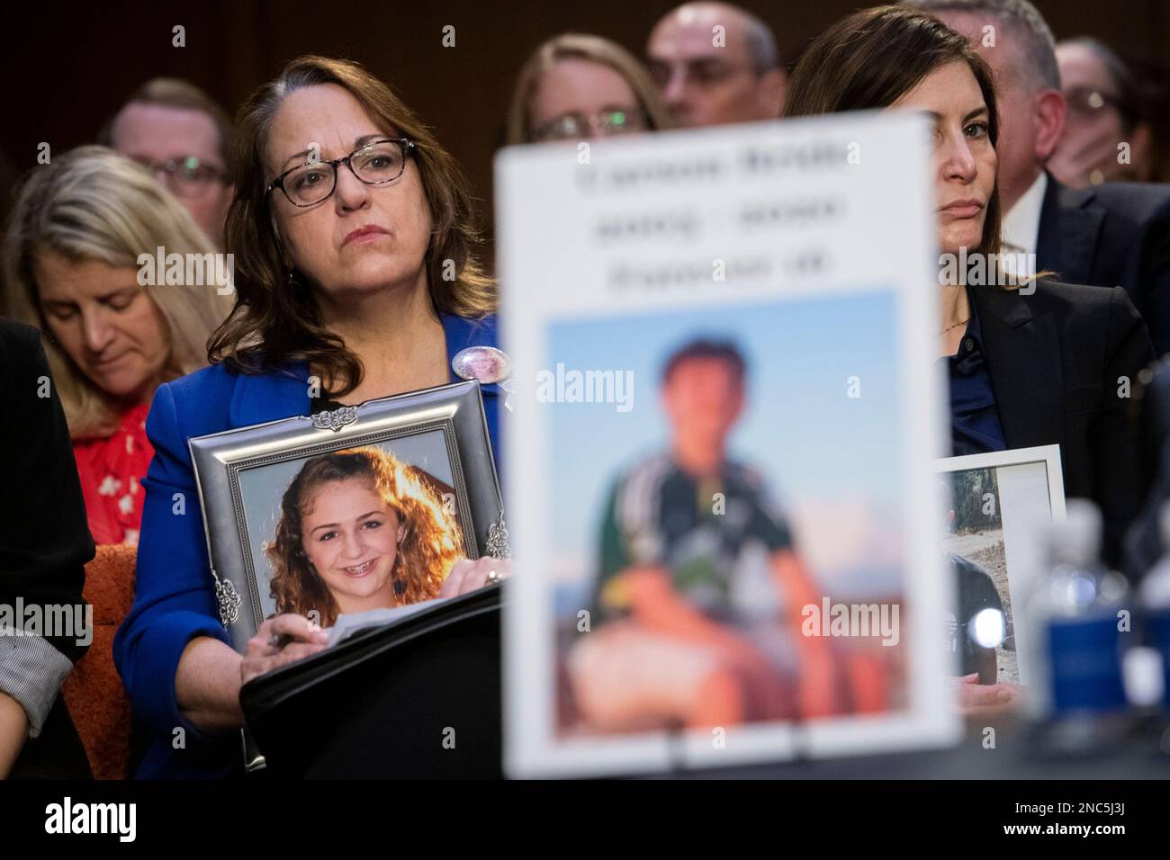 Cyberbullying suicide hi-res stock photography and images - Alamy