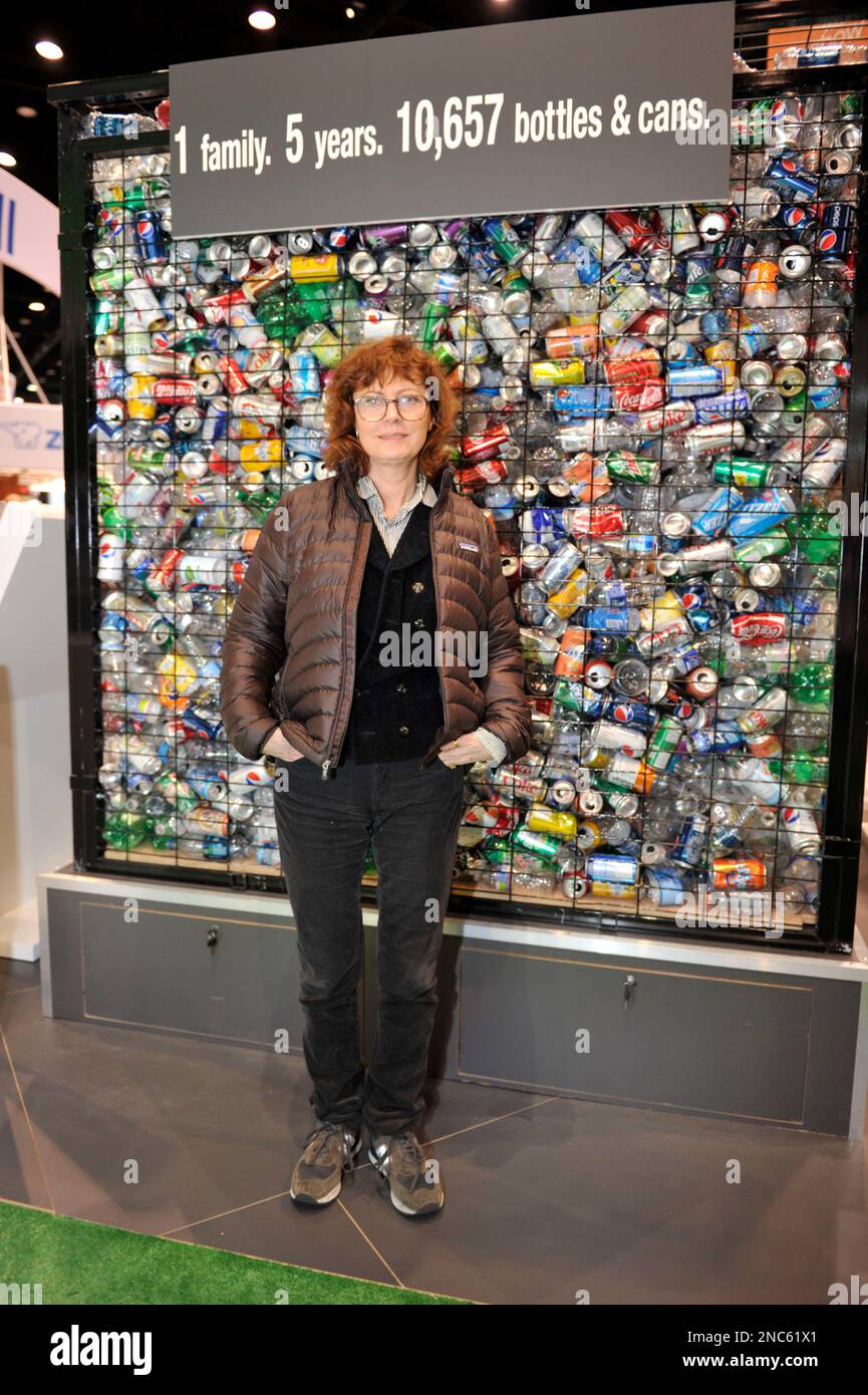Susan Sarandon attends the Soda Stream Environmental Exhibit at Chicago ...