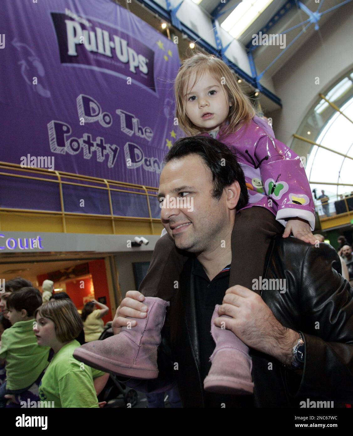 A father and daughter at the Children's Museum in Indianapolis ...