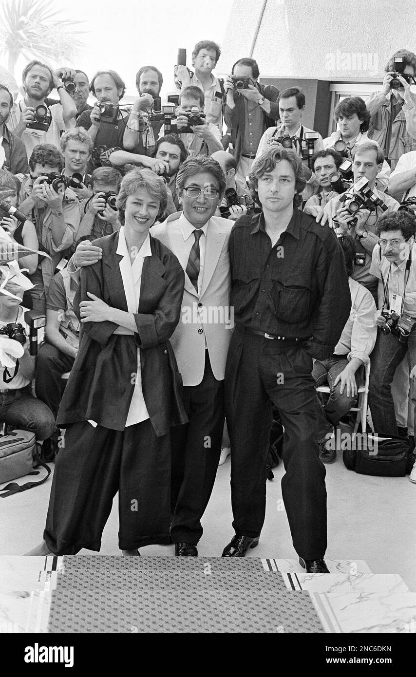 Japanese film director Nagisa Oshima, center, whose film “Max My Love ...