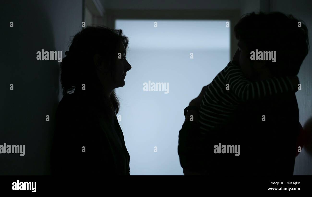 Young parents Arguing and Fighting. Domestic Violence and Emotional ...