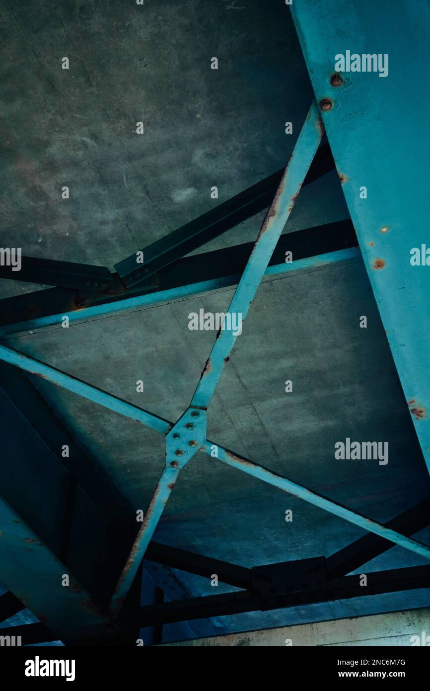 Steel beams girders hi-res stock photography and images - Alamy