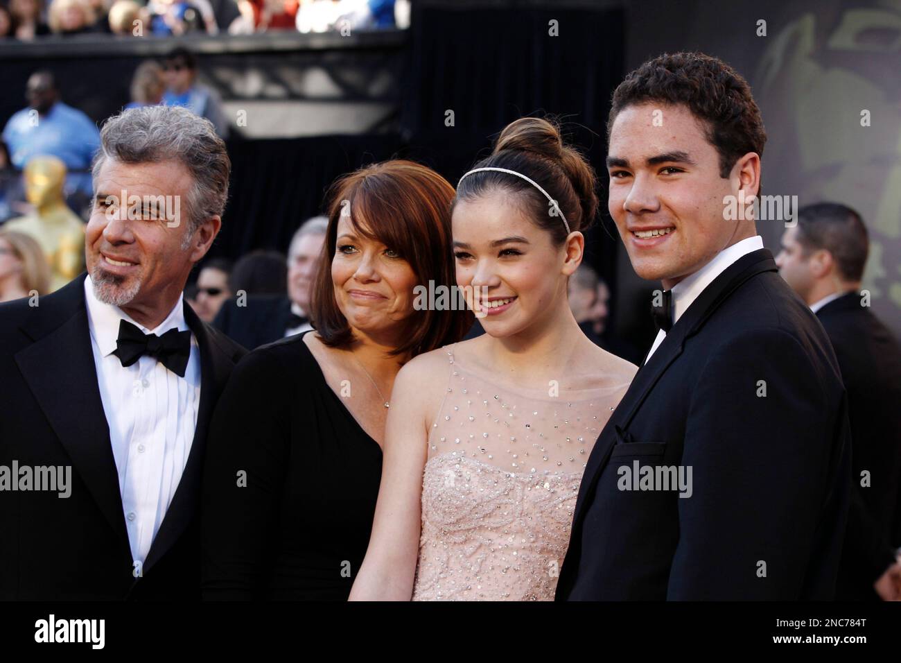 Hailee Steinfeld, second from right, arrives with her brother Griffin ...