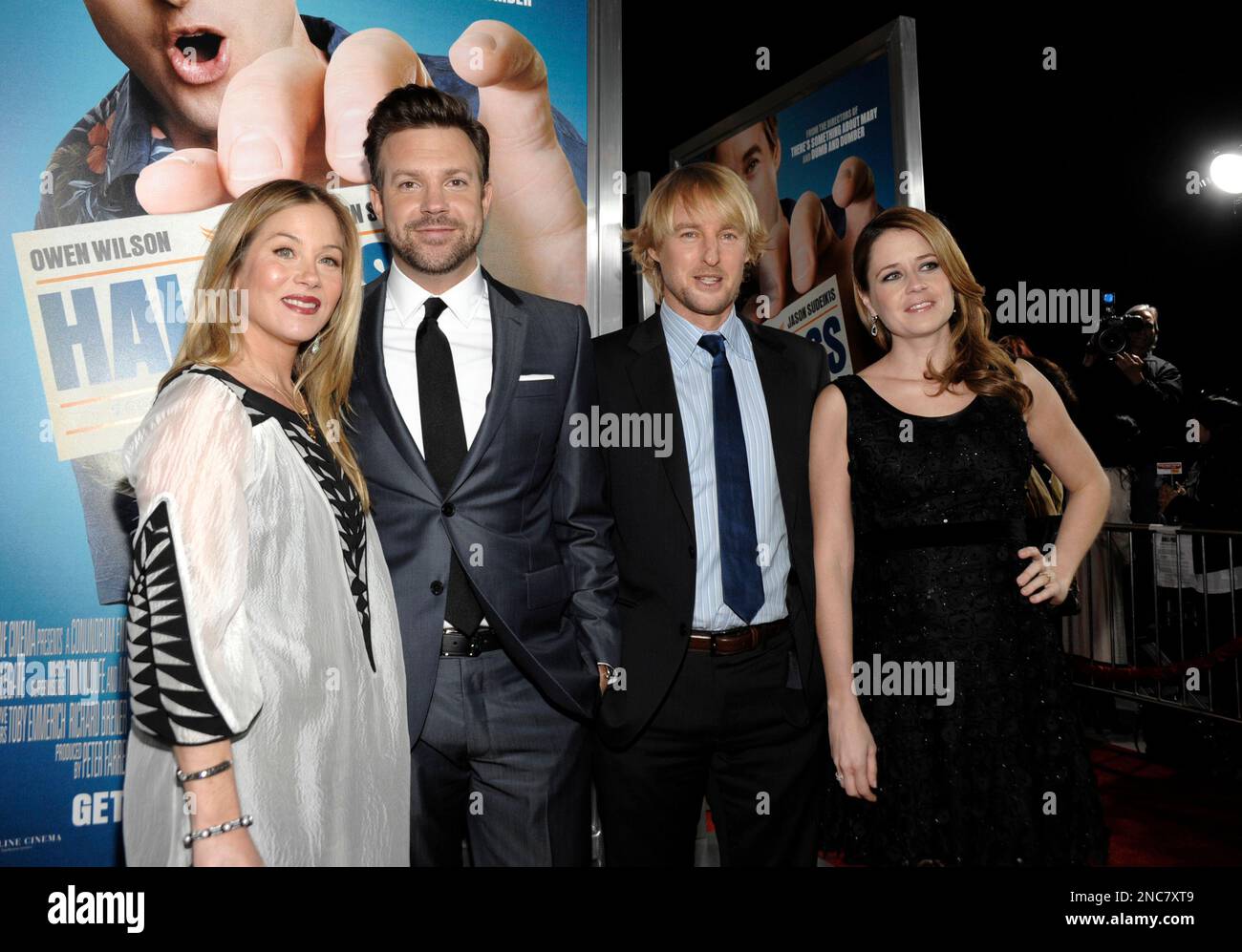 From left to right, actress Christina Applegate, actor Jason Sudeikis ...