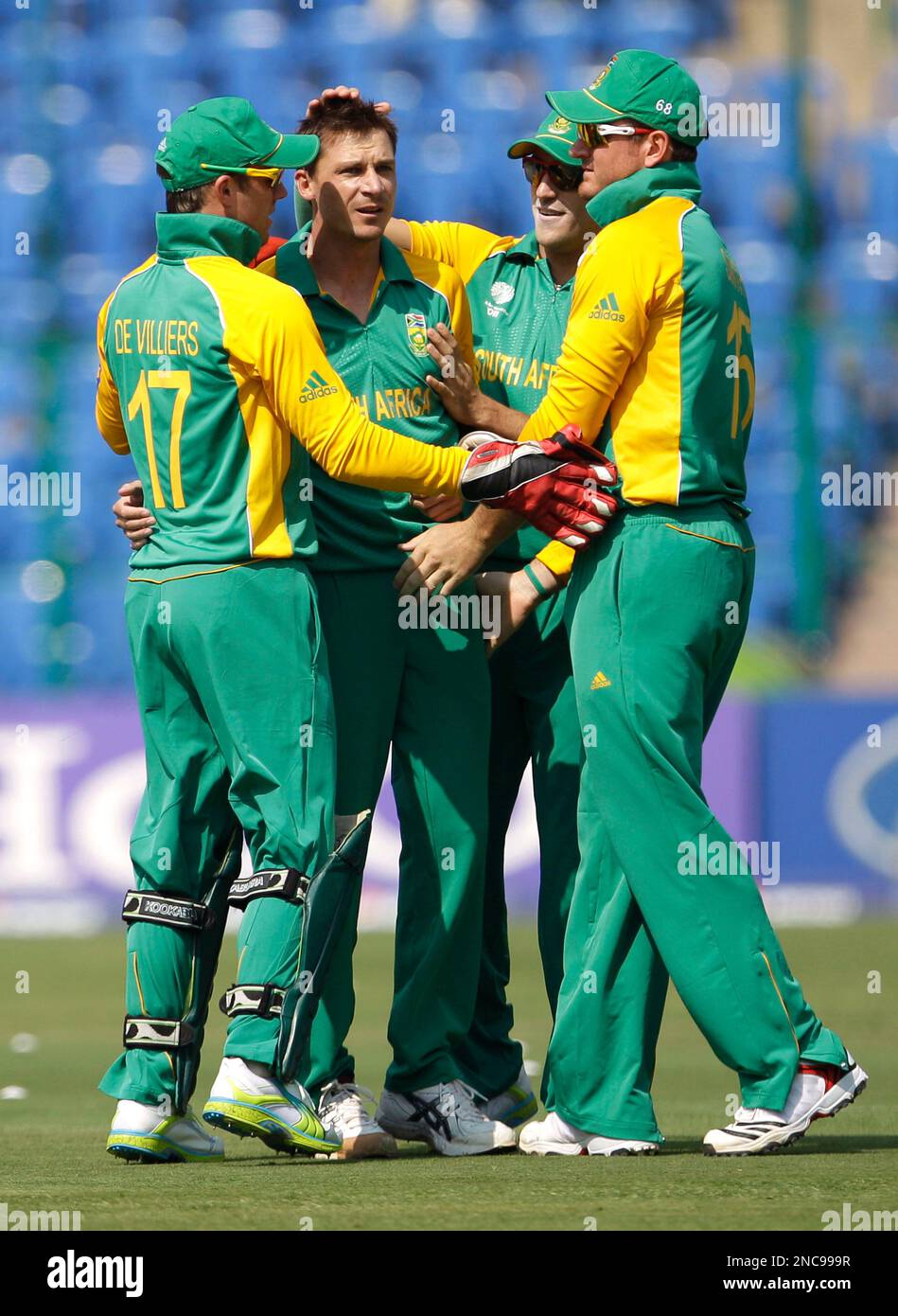 South Africa's Dale Steyn, second left, celebrates with teammates the ...