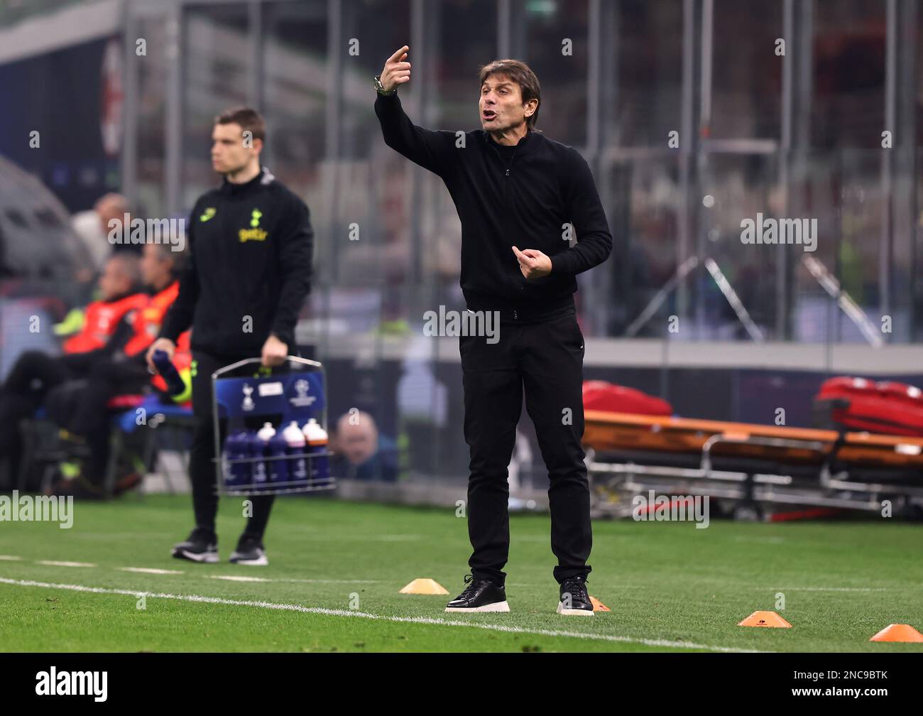 Tottenham Hotspur manager Antonio Conte on the touchline during the ...