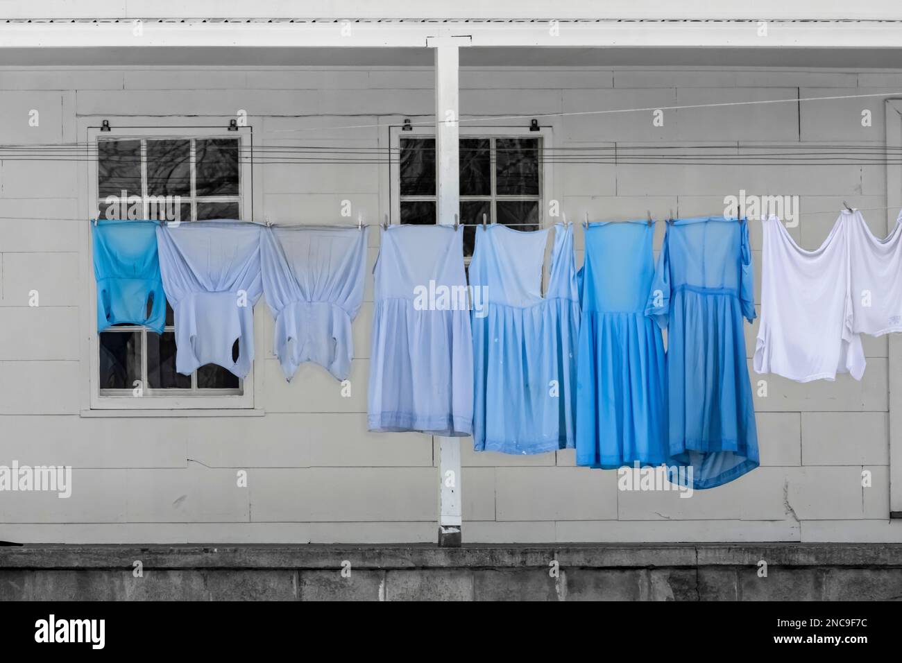 Amish laundry hi-res stock photography and images - Alamy