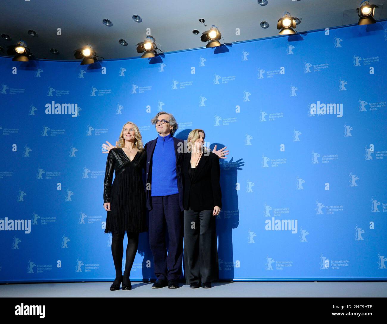 Dancer Julie Shanahan, director Wim Wenders and dancer Barbara Kaufmann ...