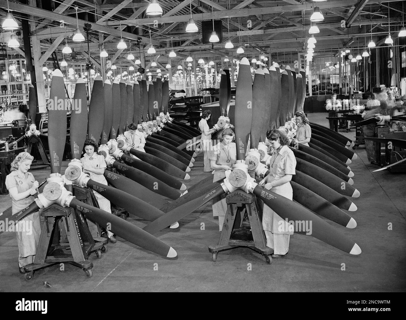 These “bladeswomen” are making the final inspection of the finished ...