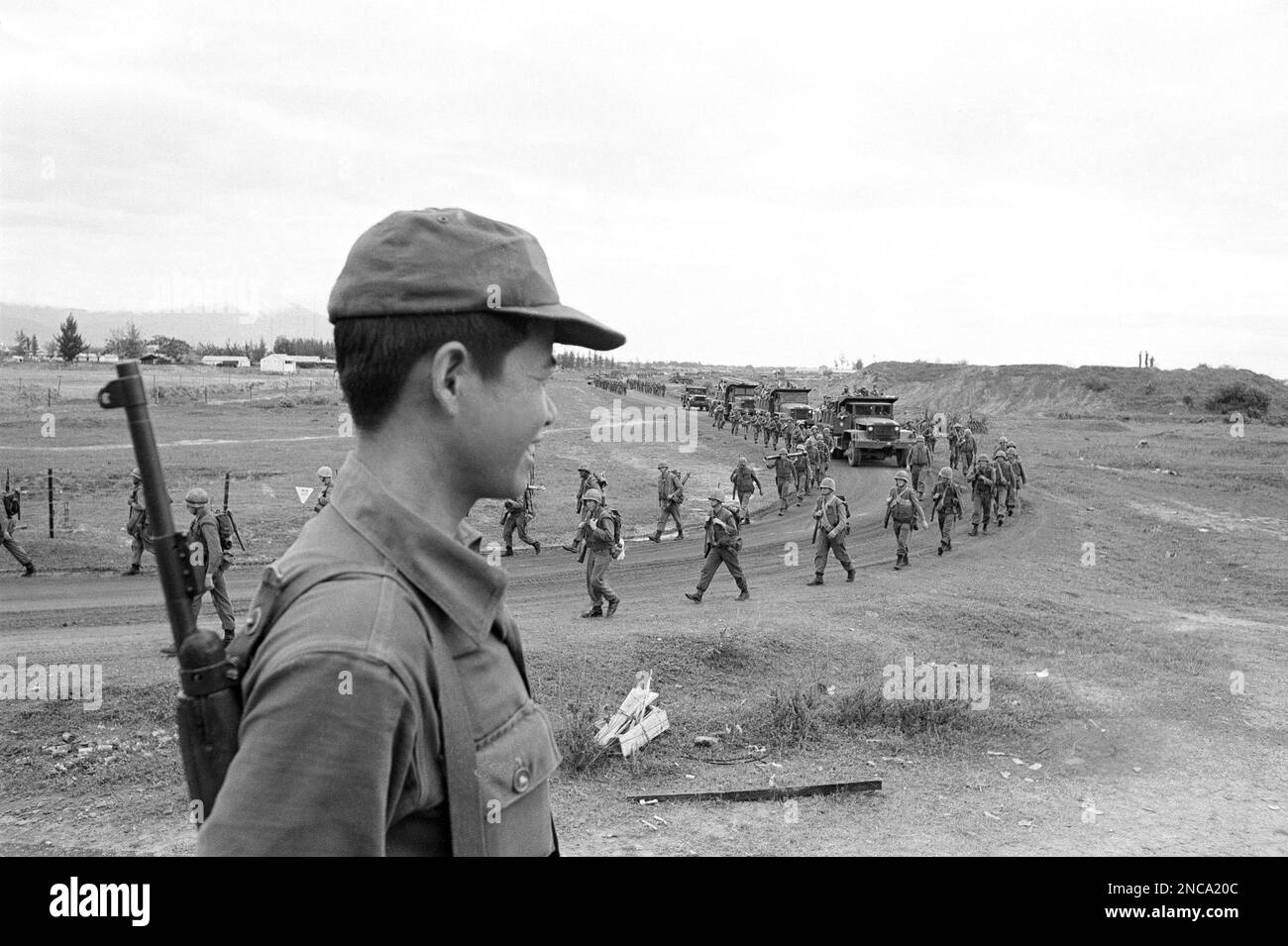 A Vietnamese soldier guarding the defense perimeter at Da Nang Air Base ...
