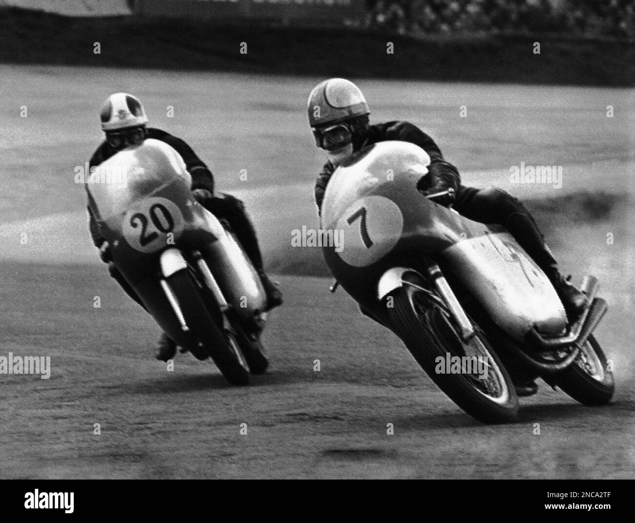 British Mike Hailwood on MV Augusta (7) winning the 500 cc event of the ...