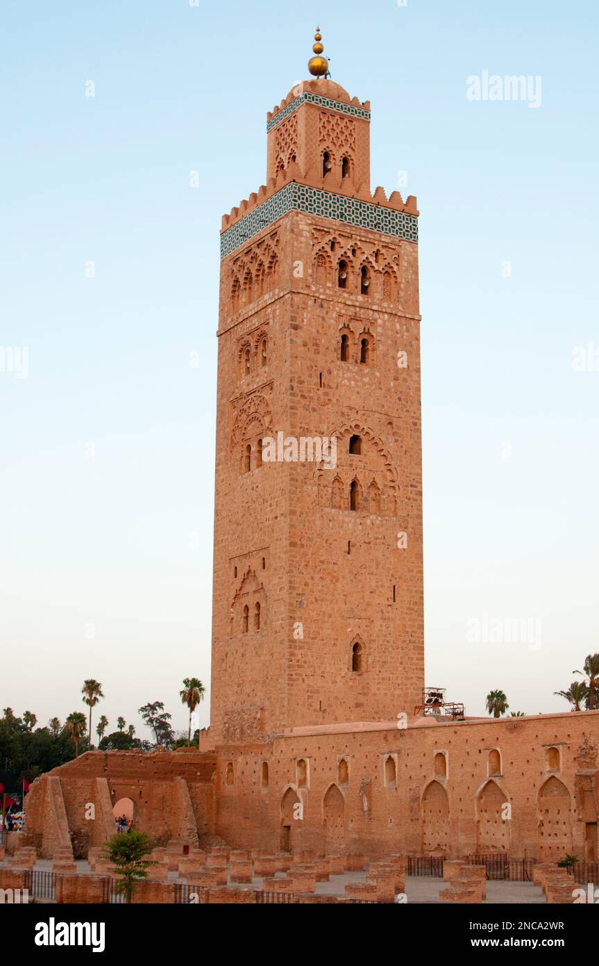 Arabic city traditional mosque hi-res stock photography and images - Alamy