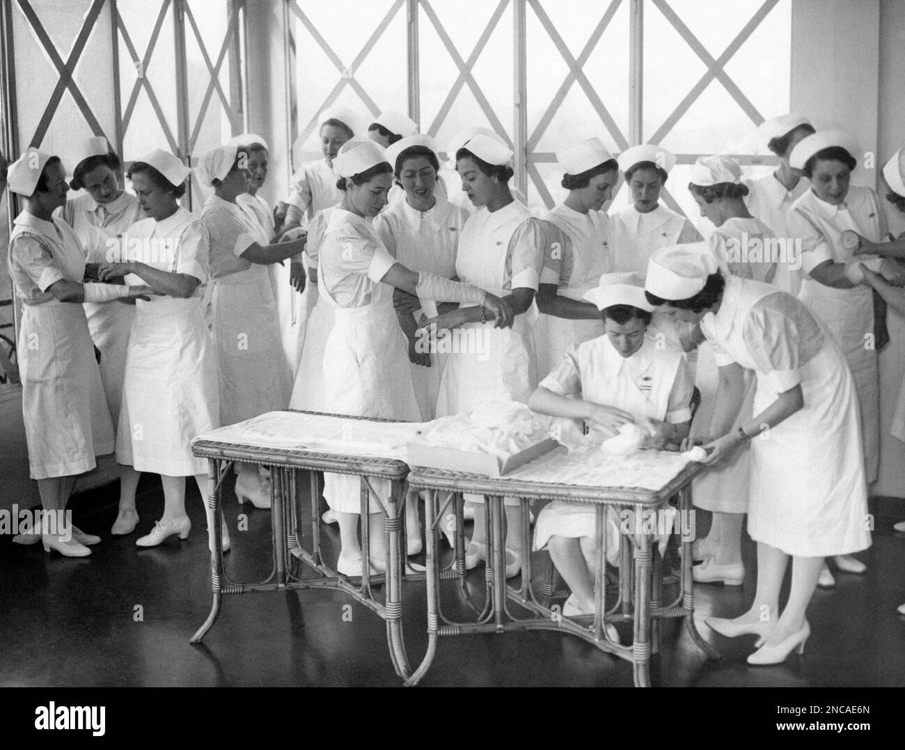 Under the leadership of Mrs. Alan Arragon a body of volunteer nurses ...