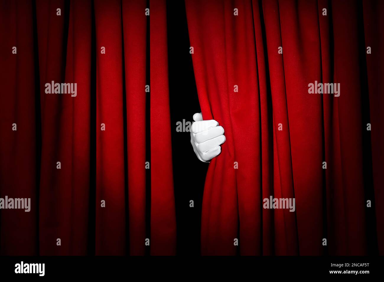 Opening circus exhibition hi-res stock photography and images - Alamy