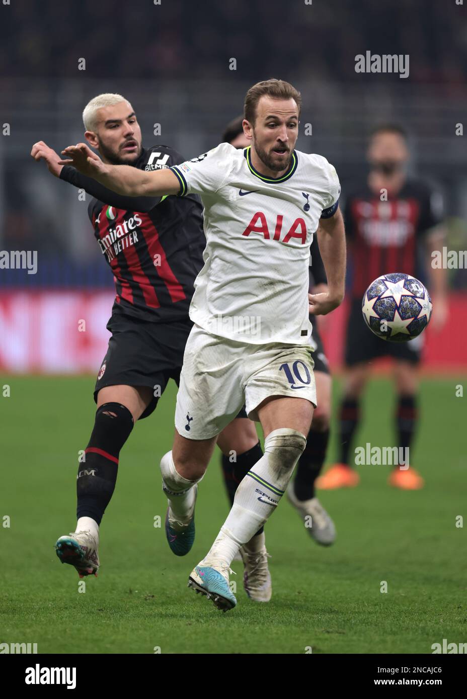 Theo hernandez ball hi-res stock photography and images - Alamy