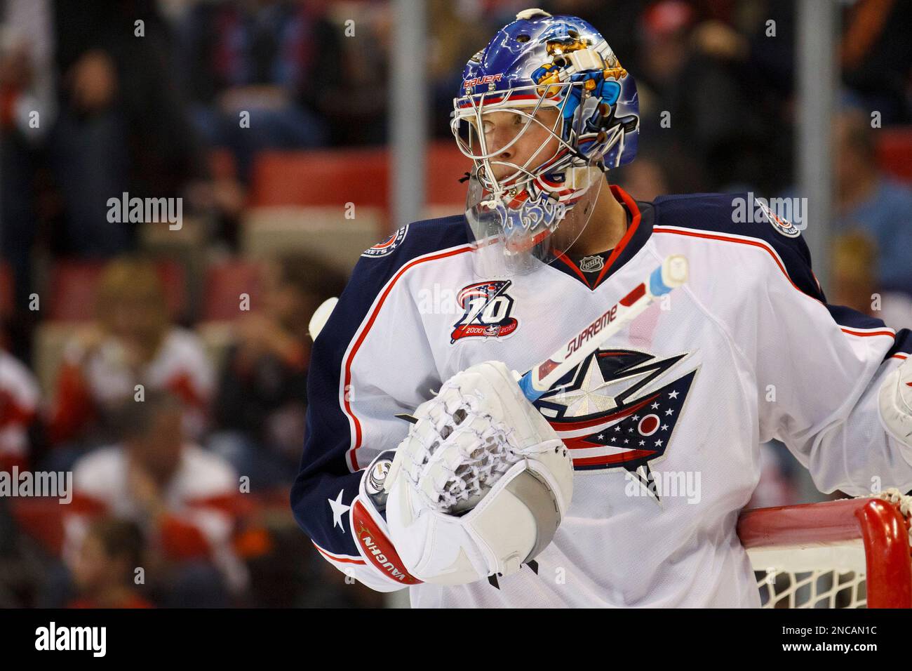 Columbus Blue Jackets goalie Steve Mason (1) during an NHL hockey game ...