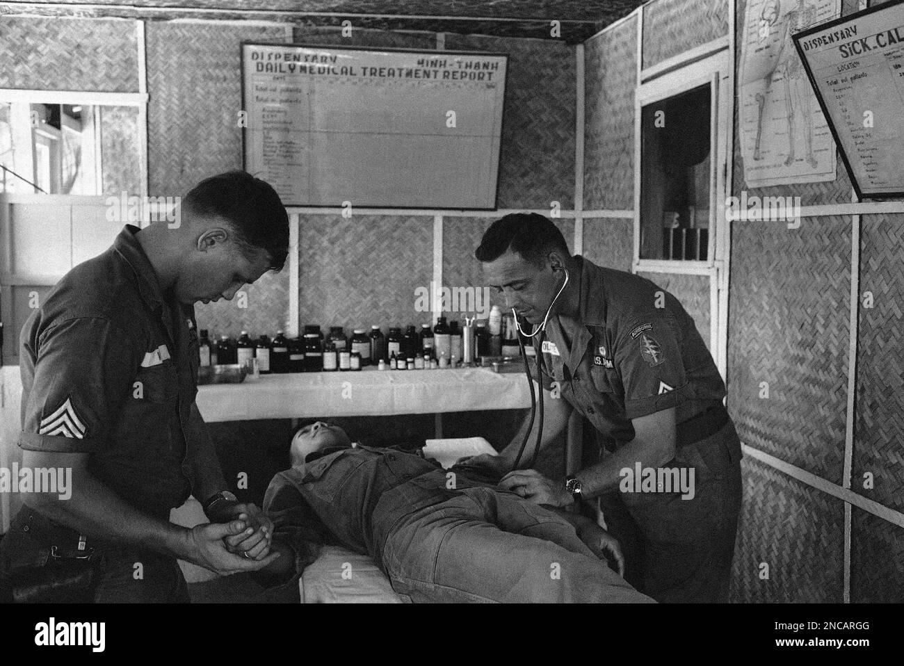 SSG. Leo J. Violette of Van Burch, Me., left, and SGT. Arthur R. Videen ...