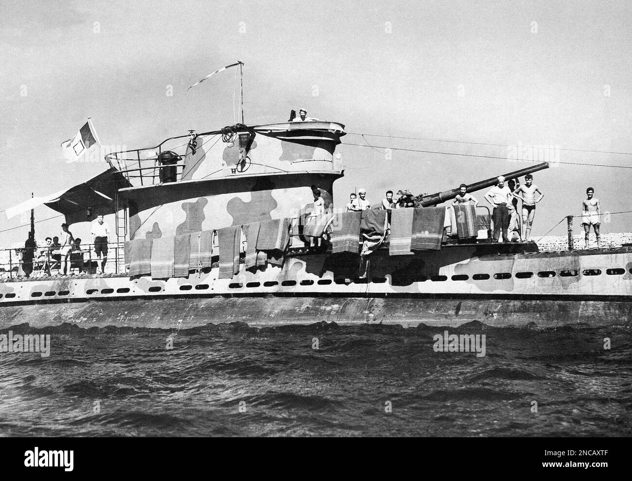 35 Italian warships including 3 battleships and 6 cruisers have arrived ...