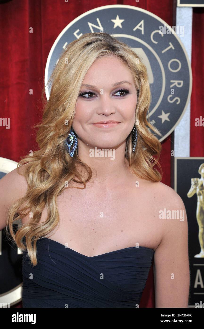 Julia Stiles arrives at the 17th Annual Screen Actors Guild Awards on ...