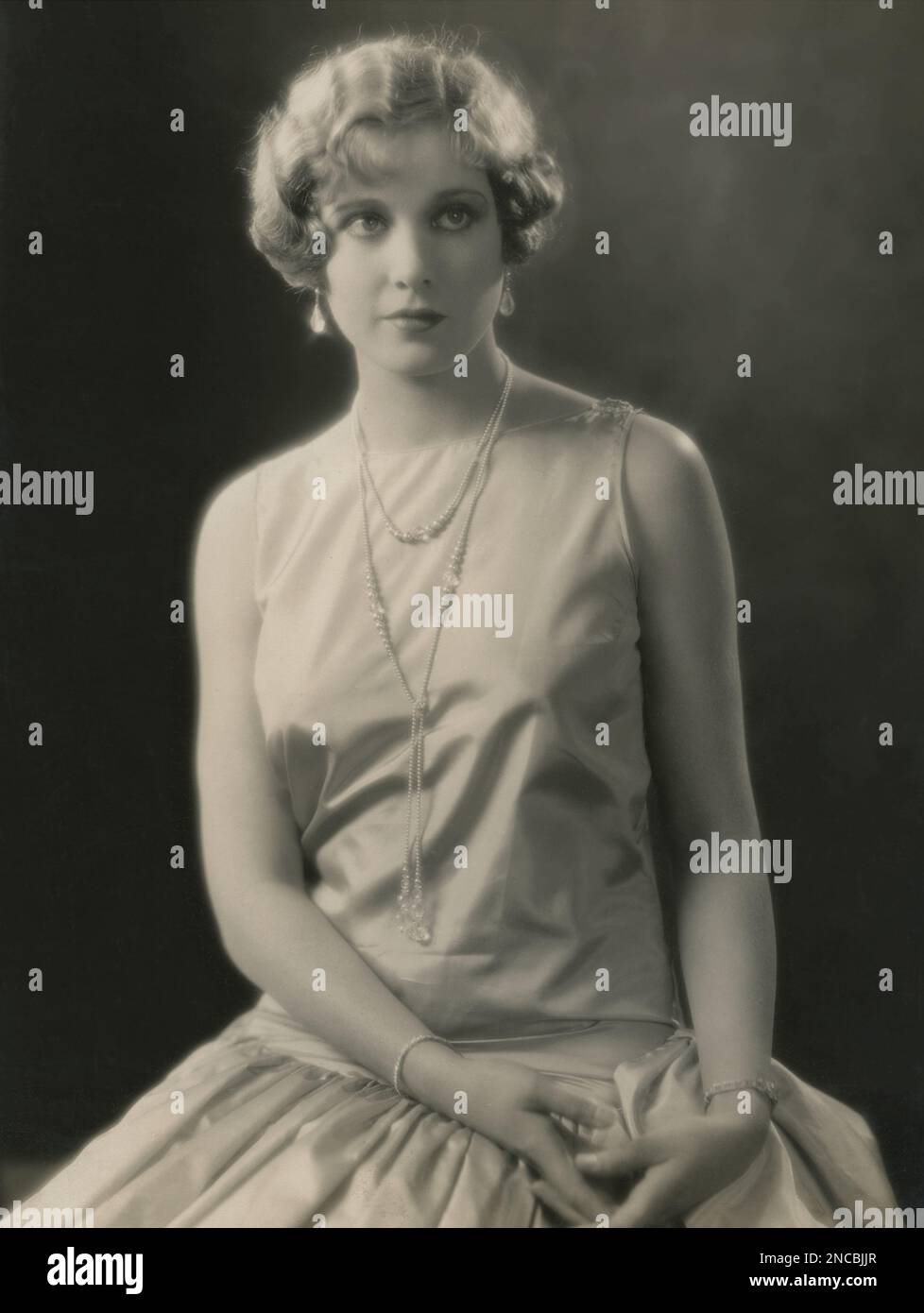 Esther Ralston - Paramount photo no P657-168 - restored from original ...