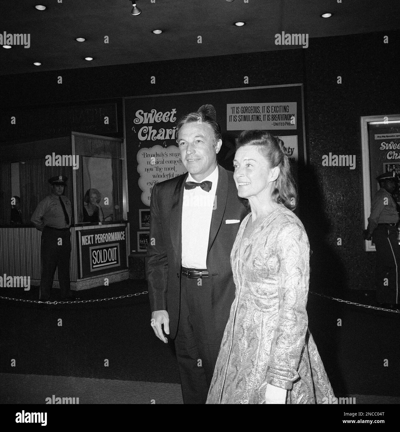 Arriving for the premiere of "Sweet Charity" are Gene Kelly and his ...