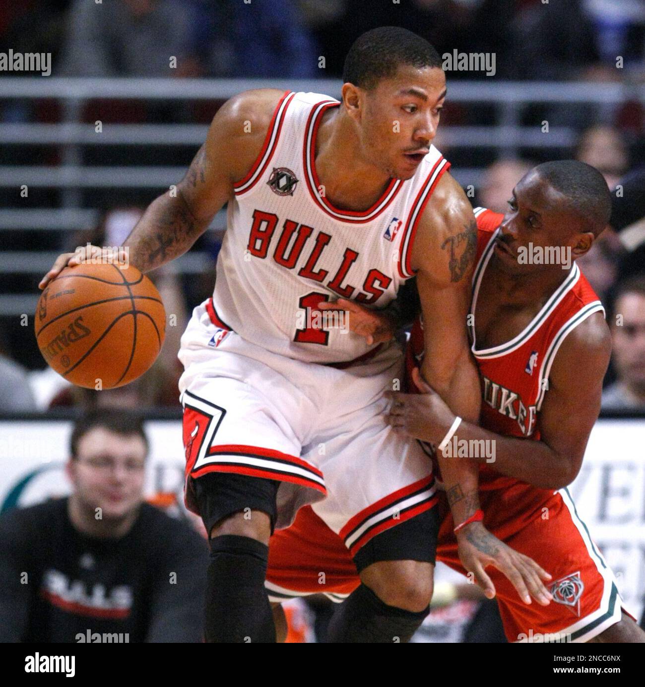 Earl Boykins And Nate Robinson