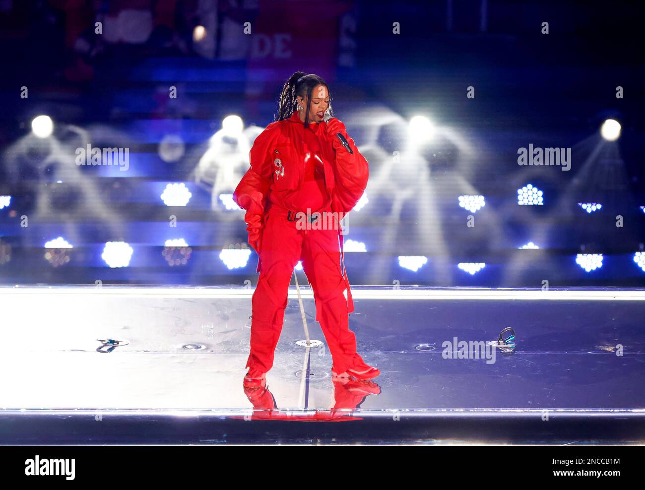Super bowl lvii rihanna hi-res stock photography and images - Alamy