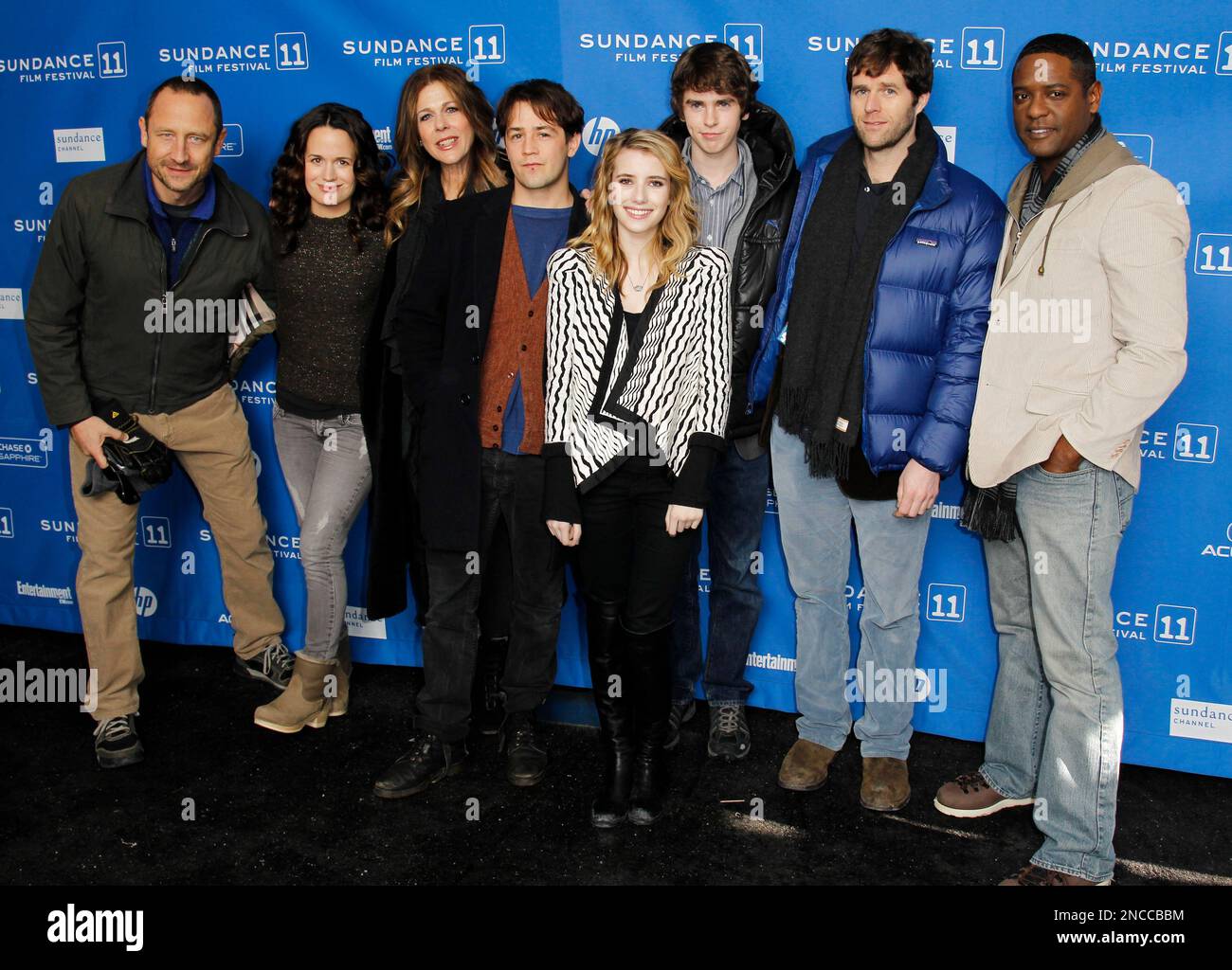 Cast members, from left to right, Sam Robards, Elizabeth Reaser, Rita ...