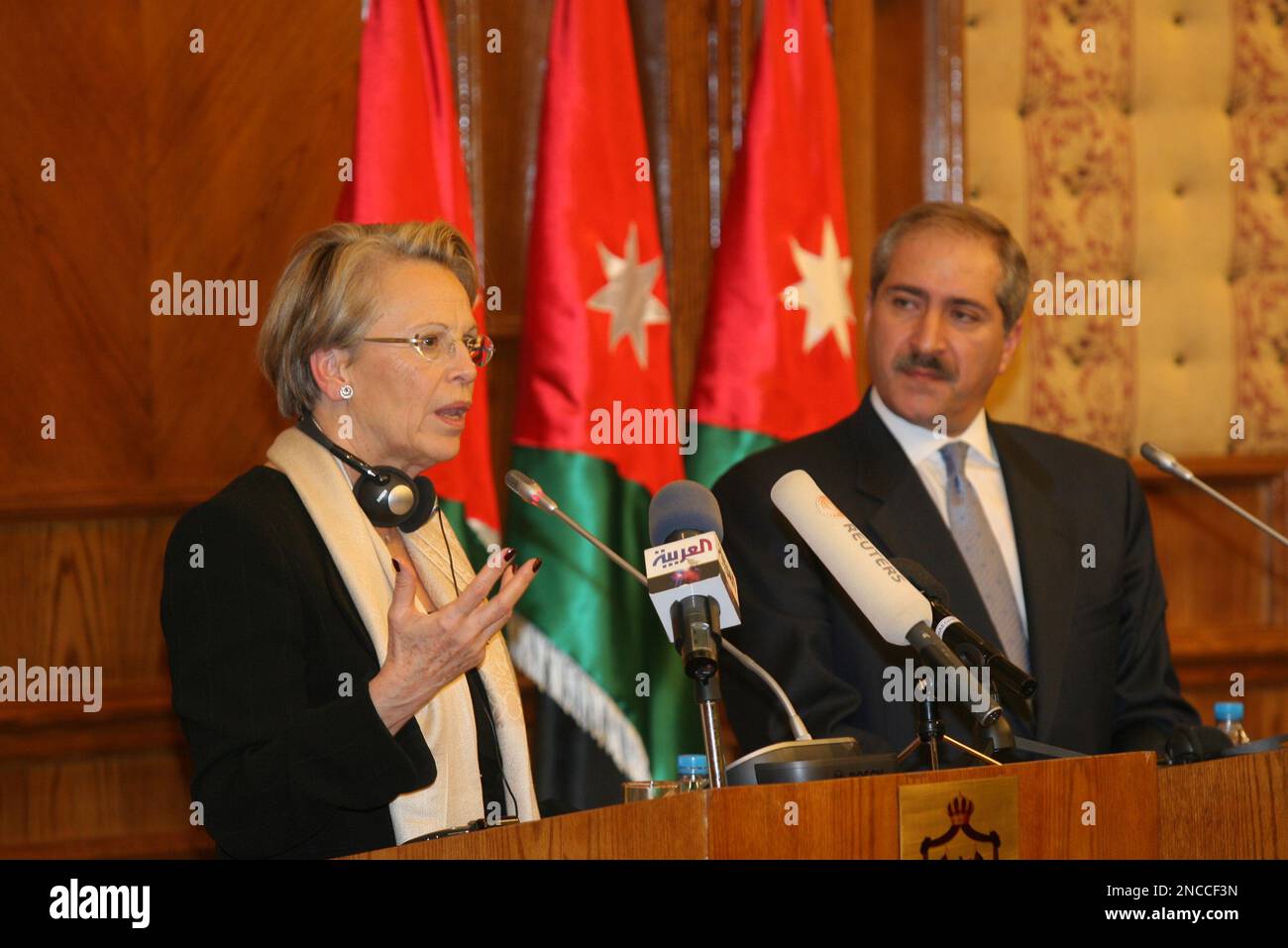 Jordanian foreign Minister Nasser Joudeh, right, and his Visiting ...
