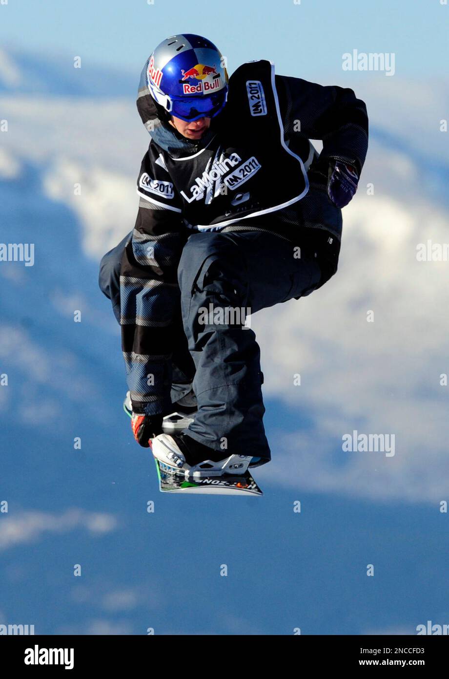 Belgian snowborder Seppe Smits competes to win in the men's Slopestyle ...