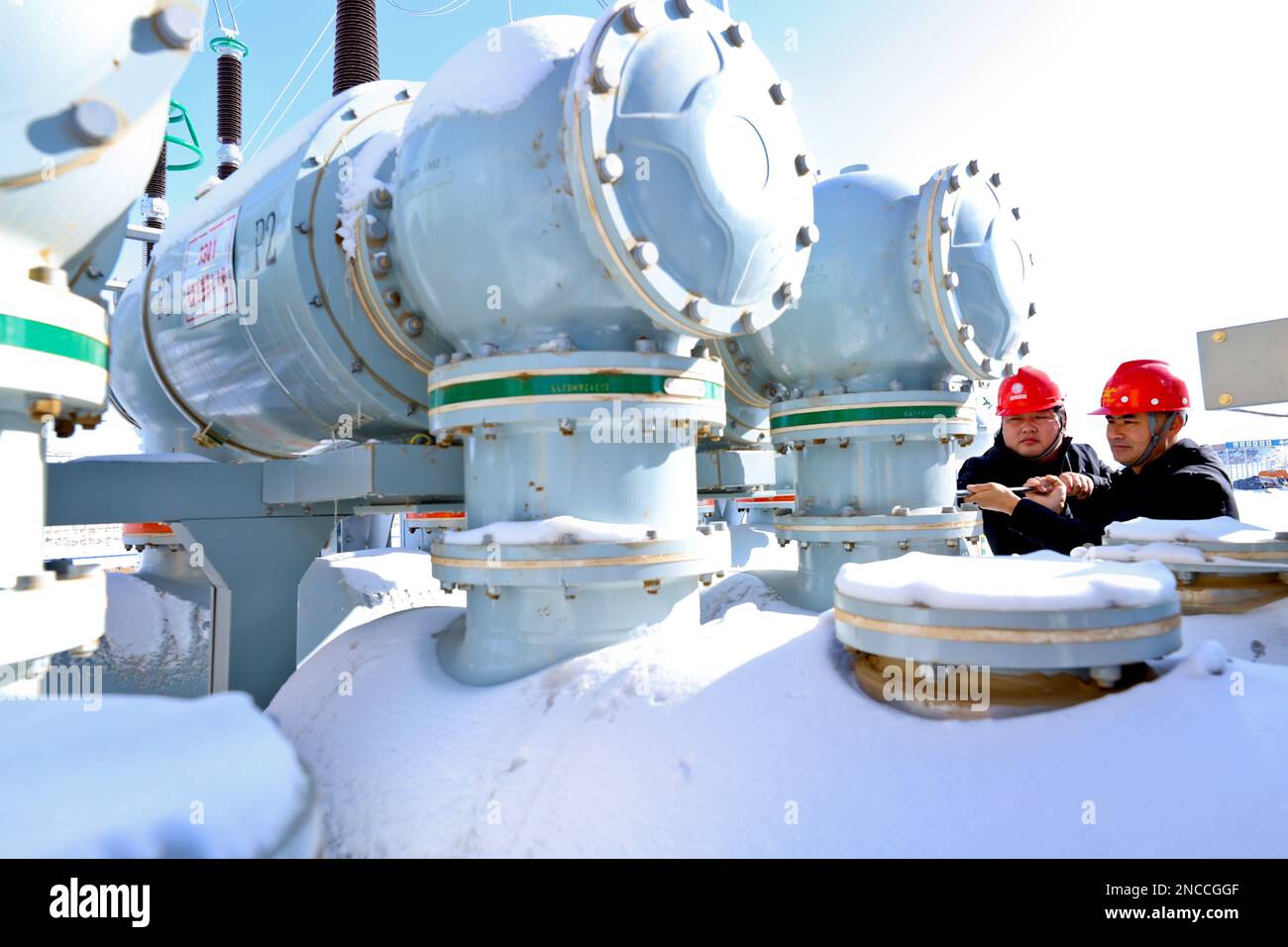 ZHANGYE, CHINA - FEBRUARY 14, 2023 - Workers carry out commissioning ...