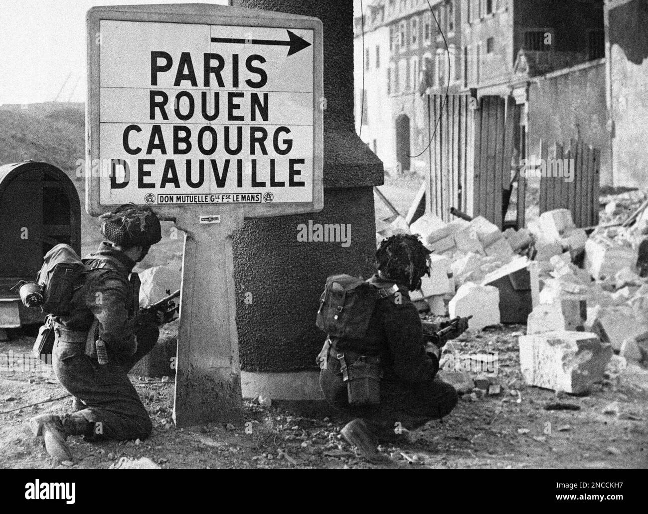Moving forward to cross the Orne River at Caen in France on July 25 ...