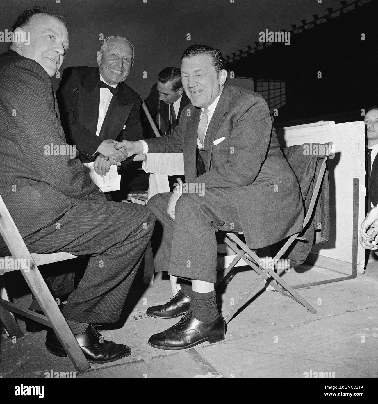 Former British Heavyweight Champion Tommy Farr pictured at the ring ...