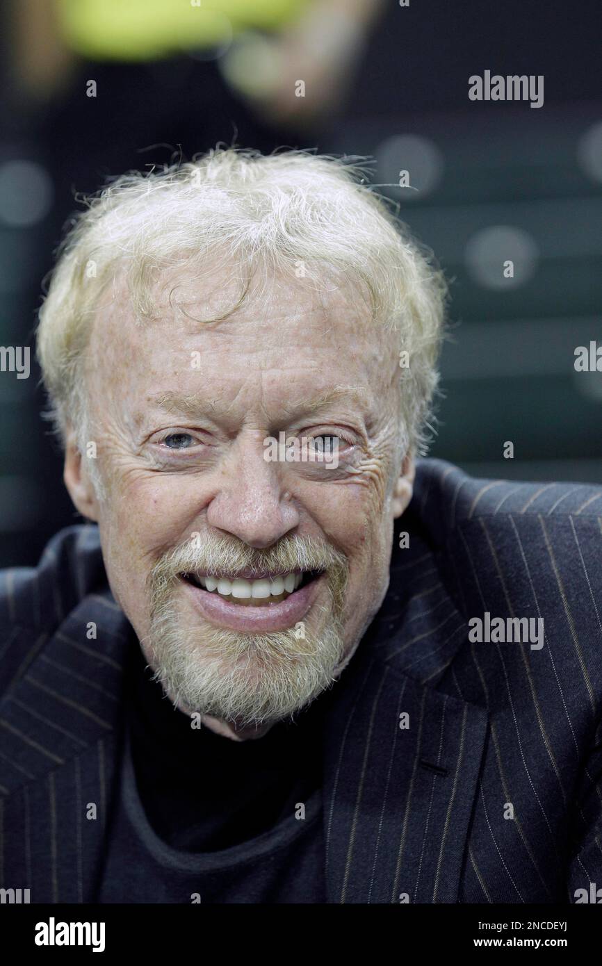 Nike co-founder and Ducks benefactor Phil Knight looks on before the ...