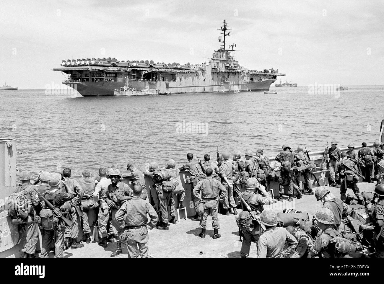 Troops of the U.S. First Cavalry Air Mobile Division, a new type of ...